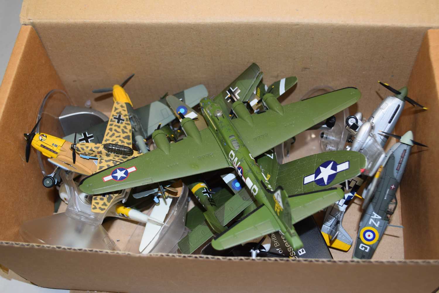 Lot 113 - A collection of modern Corgi model WWII and