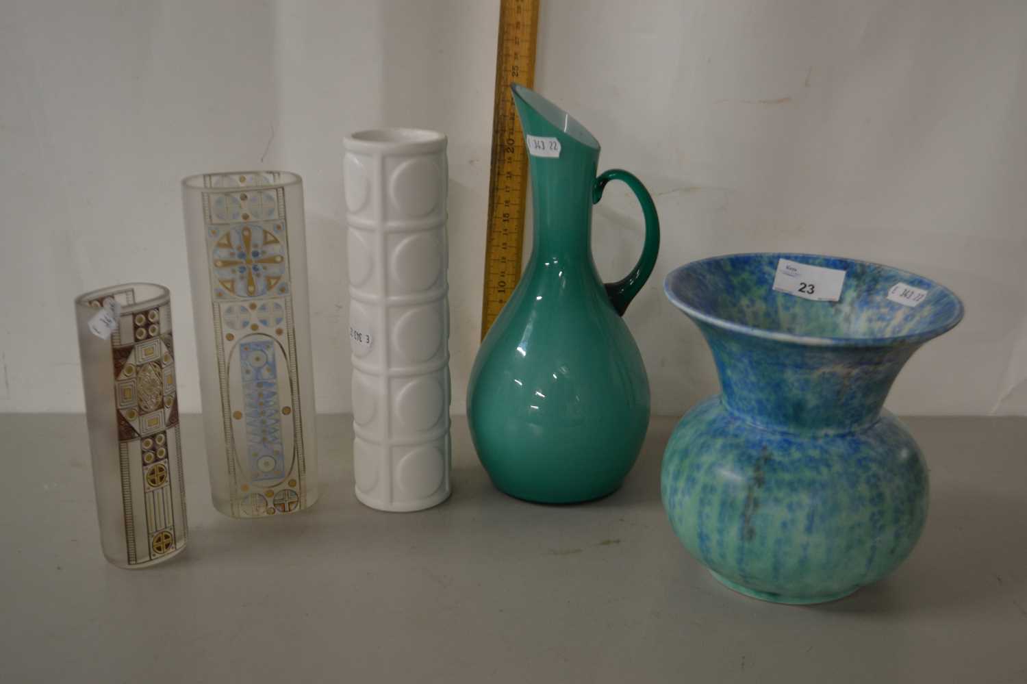 Lot 23 - Mixed Lot: Various assorted vases, glass jug