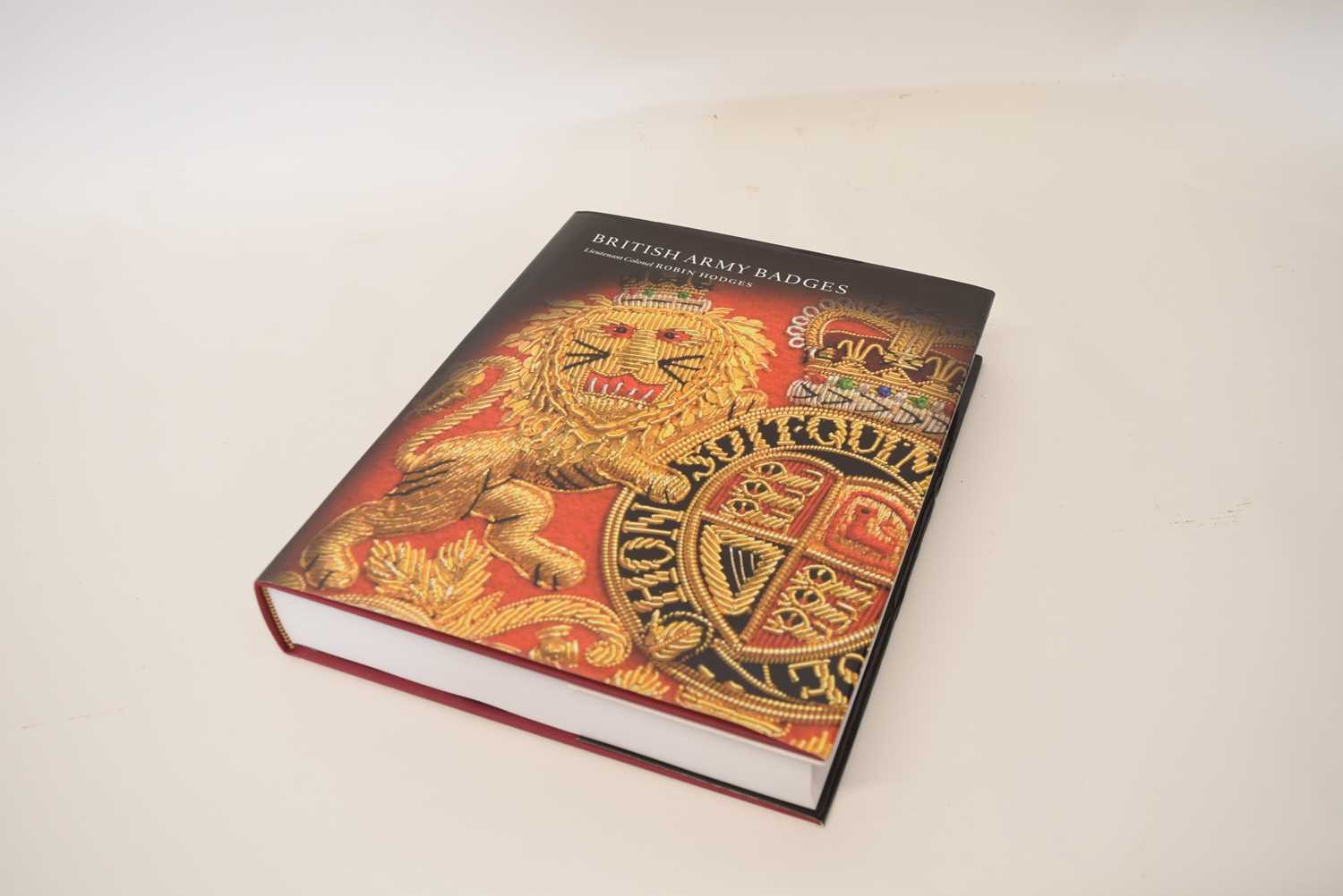 Lot 288 - Militaria insignia reference book: "British