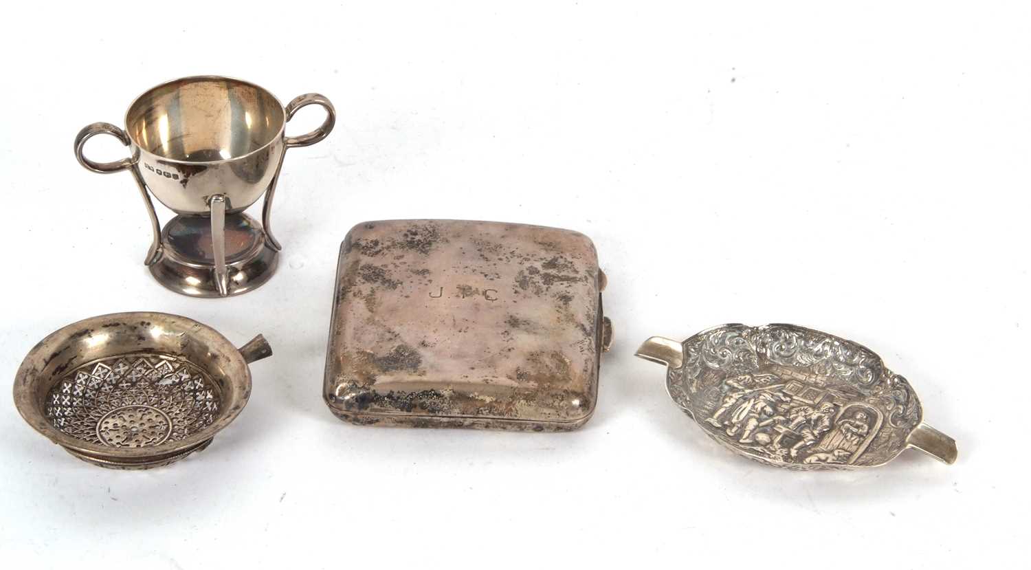 Lot 132 - Mixed Lot: George V silver cigarette case,