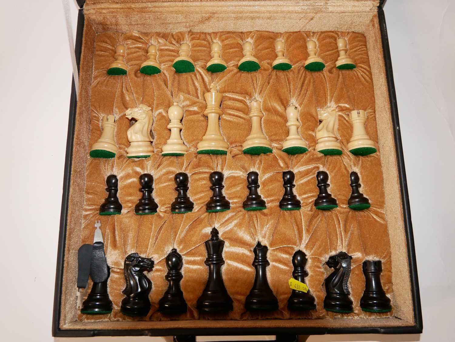 Lot 379 - Modern turned wooden weighted chess set, set