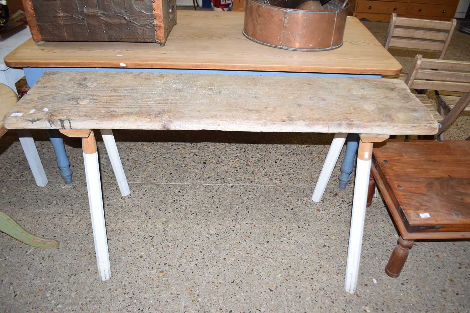 Lot 285 - HEAVY TABLE APPROXIMATELY 153 X 40 CM