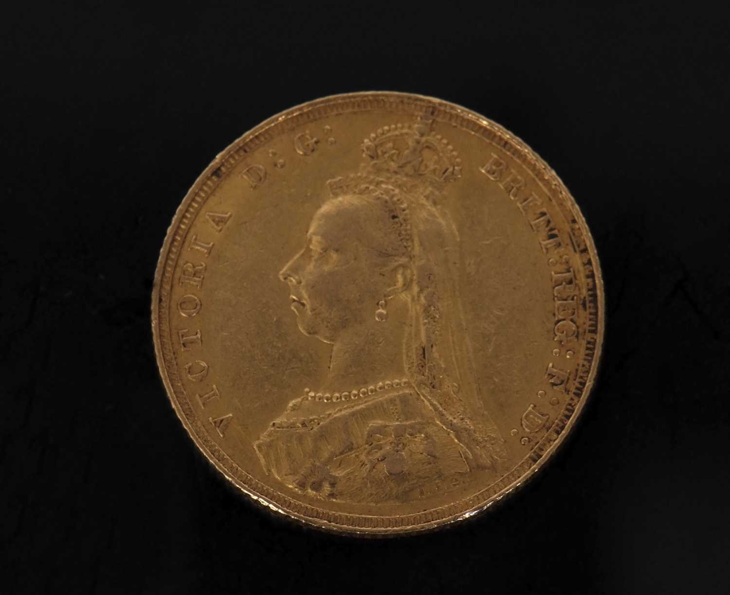 Lot 303 - Victorian sovereign dated 1887